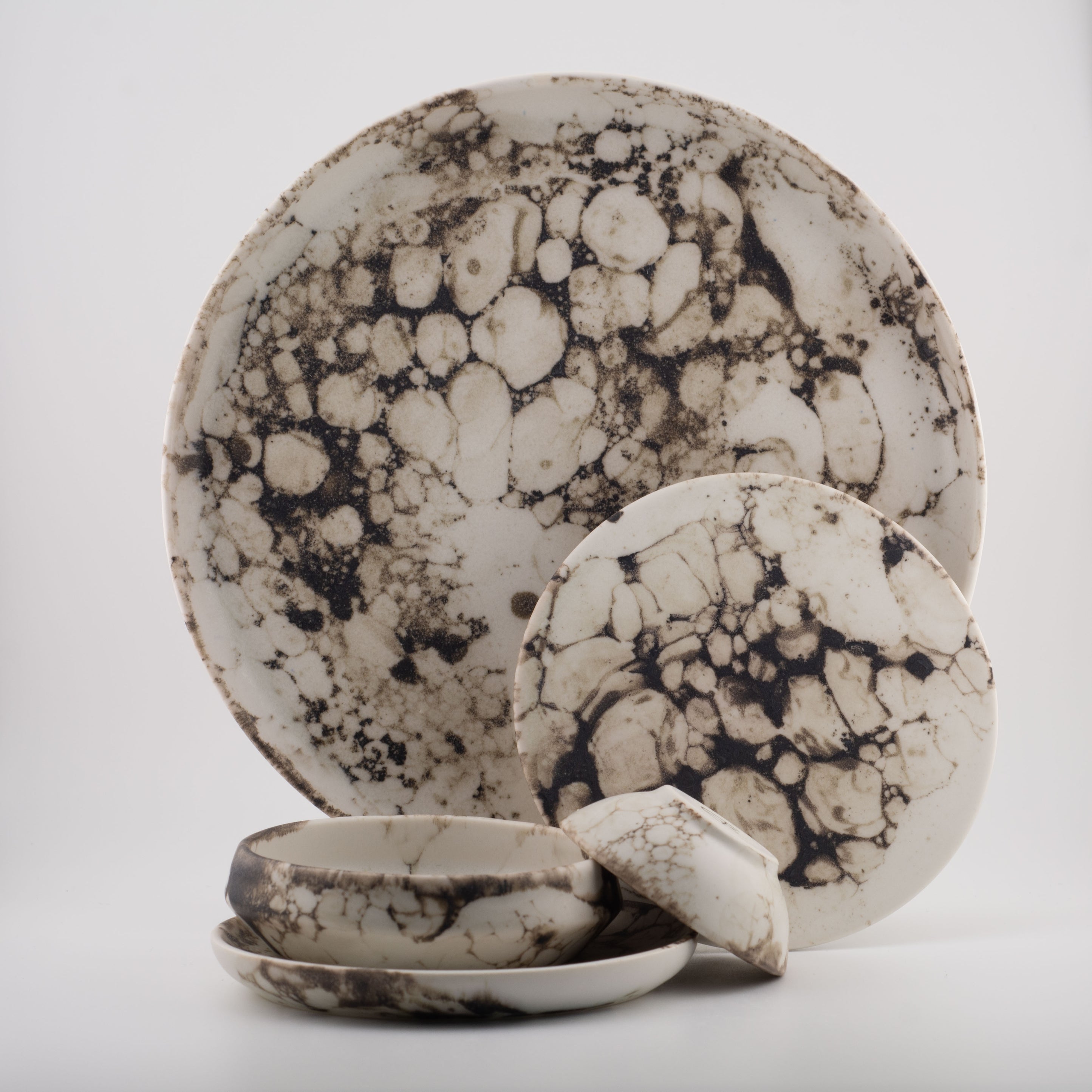 Handmade Porcelain Plates and Bowls | MK Studio | Bubble brown – MK STUDIO